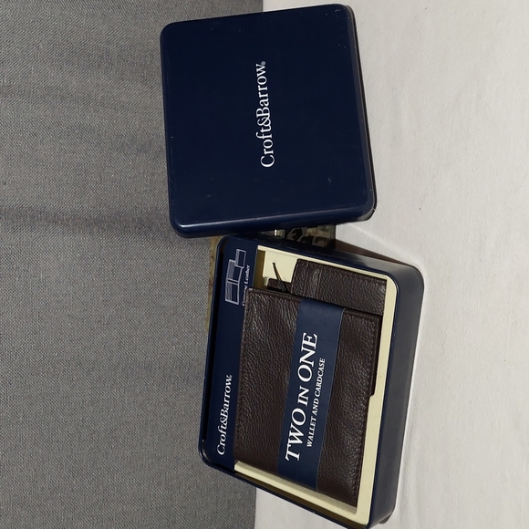 croft & barrow | Bags | Croft Barrow Brown Leather Slim Billfold With ...